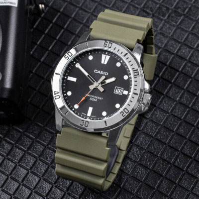 CASIO MTP-VD01-3E - Sat Trade