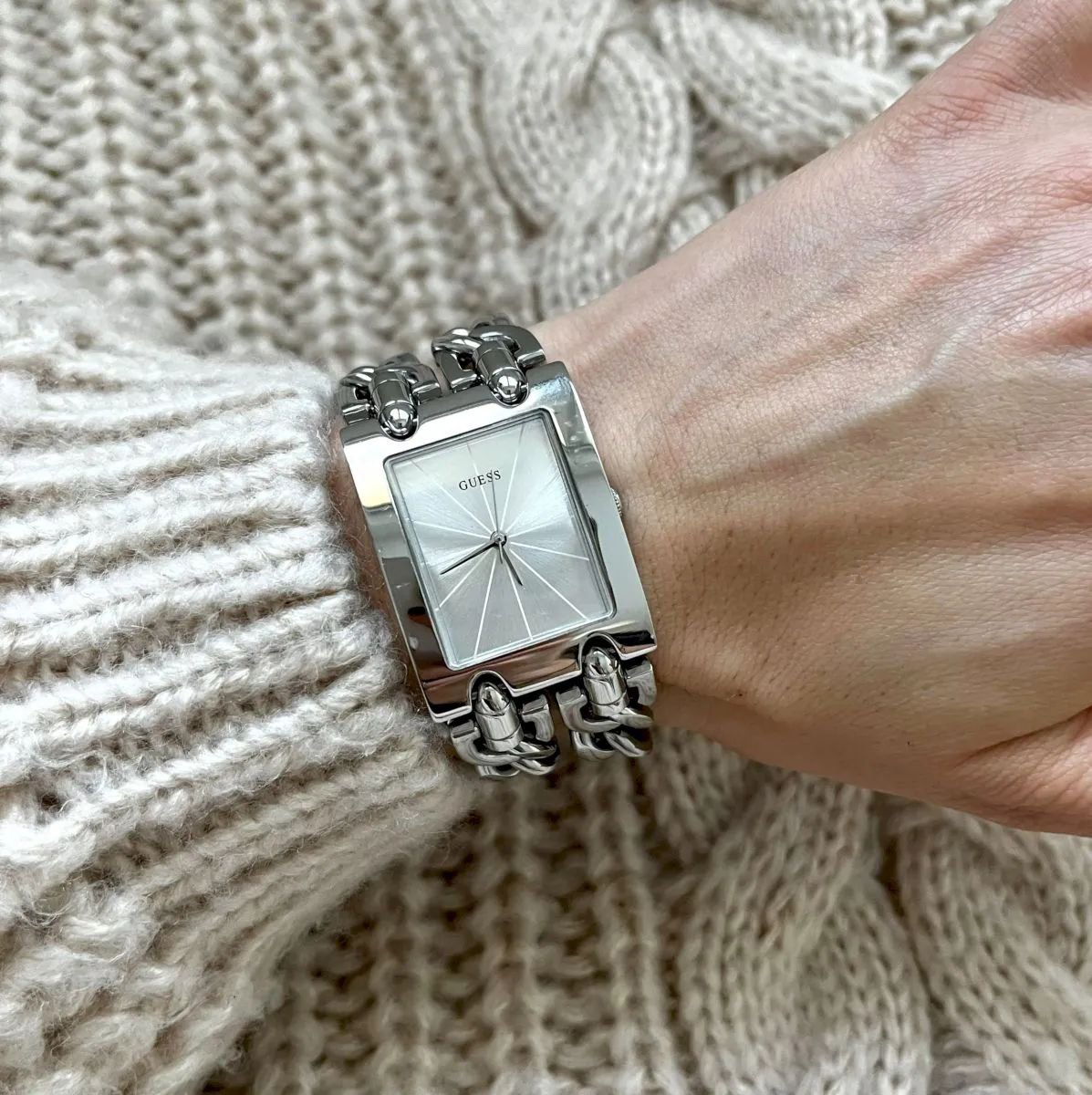 GUESS W1117L1 - SAT TRADE