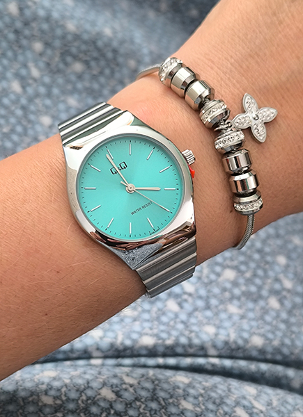 Q&Q Q72B-004PY - Sat Trade